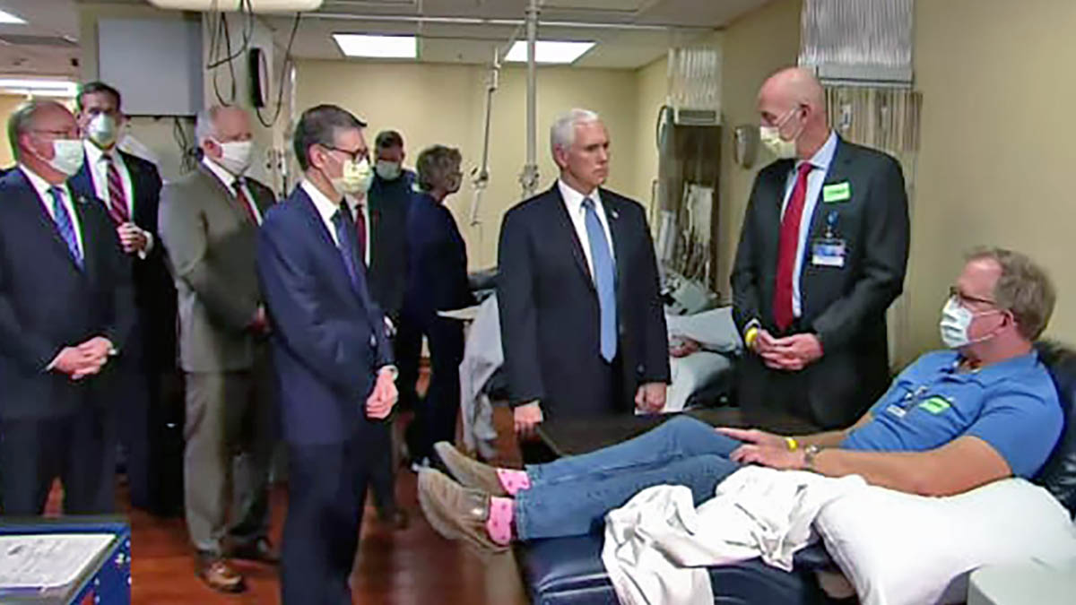 This Time, Pence Wears Mask as He Tours Indiana Plant – NBC 5 Dallas ...