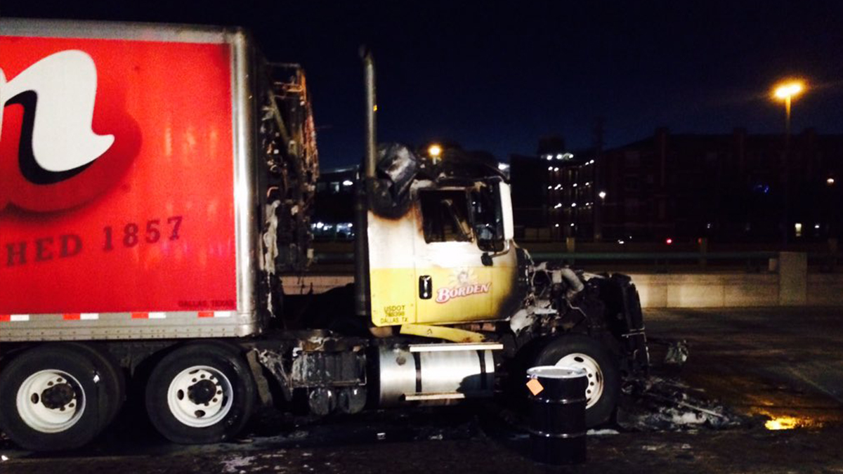 18-Wheeler Catches Fire, Shuts Down U.S. 75 Service Road – NBC 5 Dallas ...