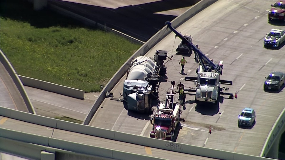 WATCH: Overturned Cement Truck Closes Part of Dallas Mixmaster – NBC 5 ...