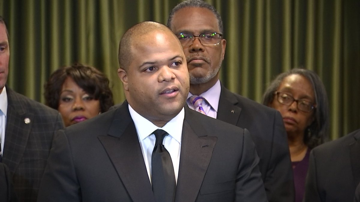 Dallas Mayor Eric Johnson Discusses Hensley Field’s Potential During ...