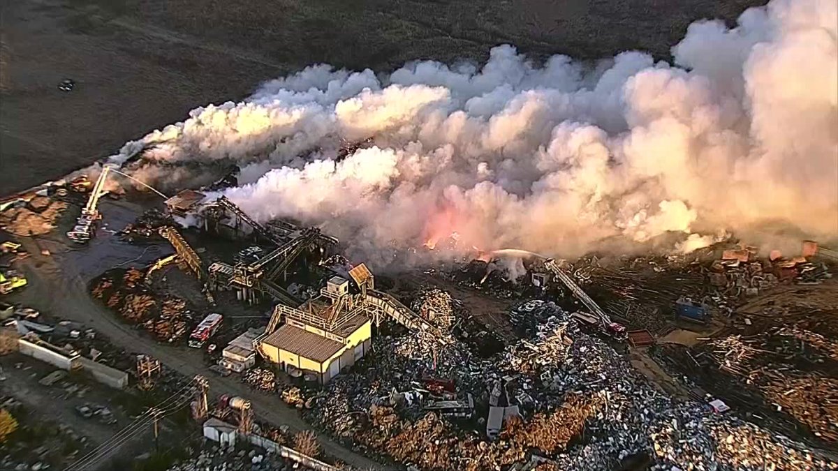 School Canceled as Large Fire Burns at Waxahachie Recycling Plant – NBC ...