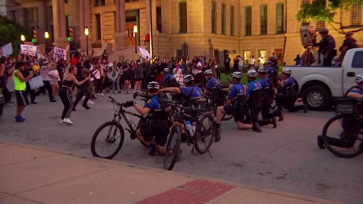 Fort Worth Officer Says Kneeling With Protesters Was ‘Symbol of Trust ...