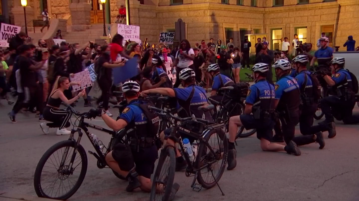 Fort Worth Police Take Knee to Dissolve Tense Confrontation – NBC 5 ...