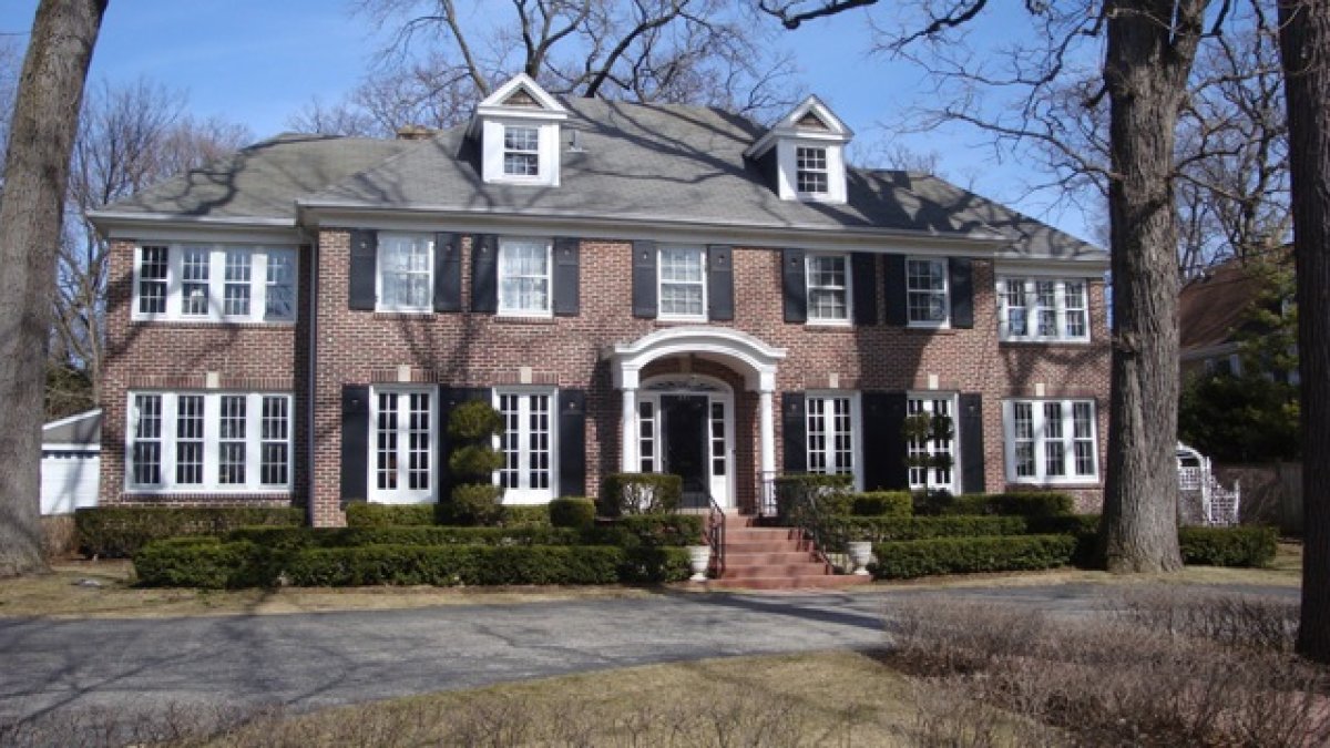 ‘Home Alone’ house then and now images draw criticism on social media ...