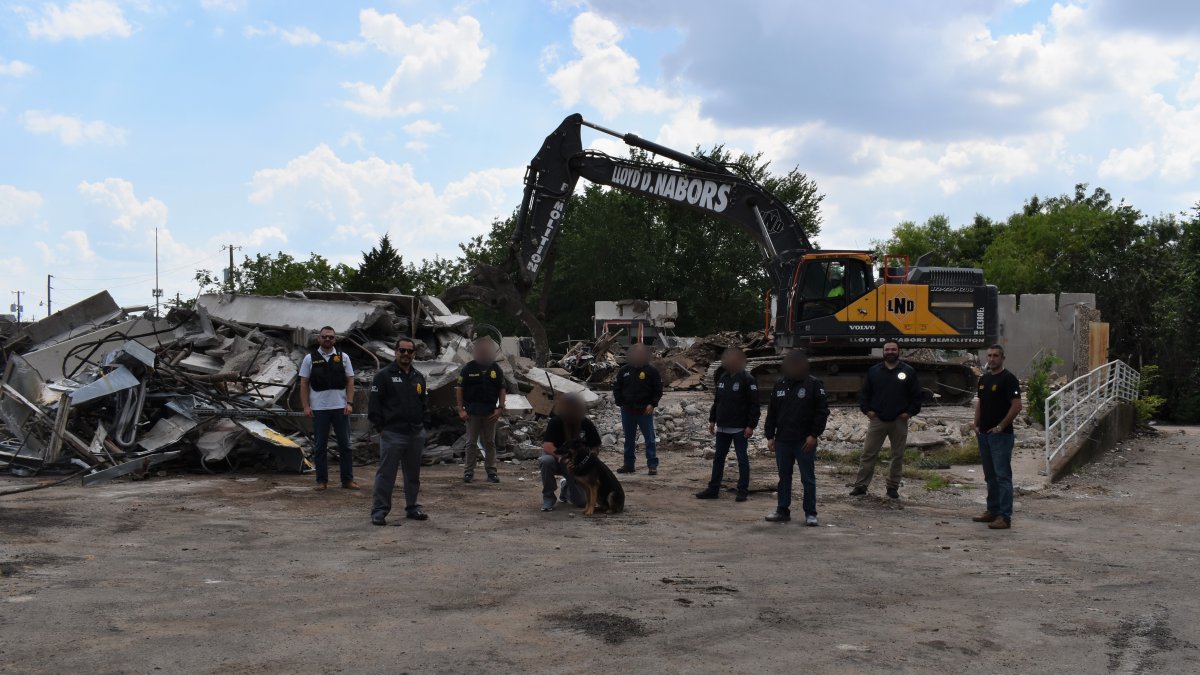 Dallas’ Han Gil Hotel Town, ‘Safe Haven for Drug Distributors,’ Razed ...