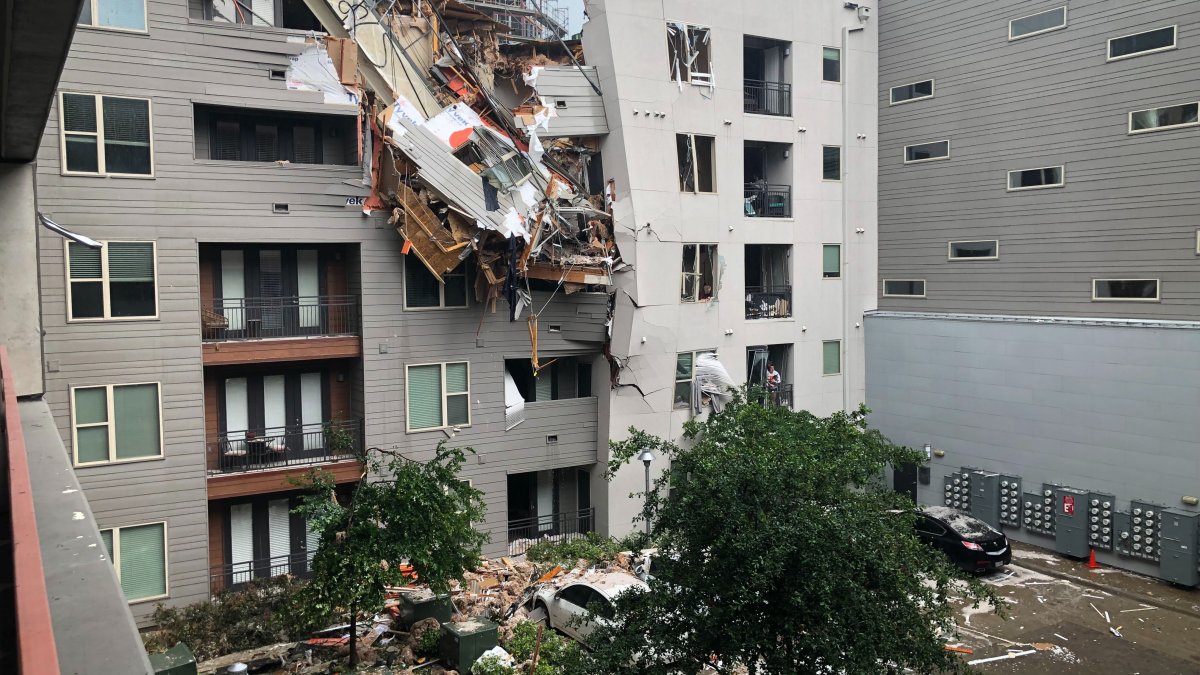 Photos: Crane Collapses in Downtown Dallas – NBC 5 Dallas-Fort Worth