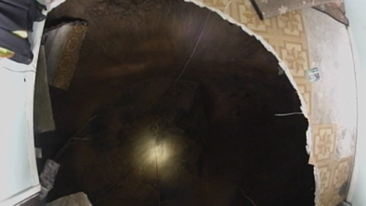 Video Released of Sinkhole That Swallowed Man in Seffner, Fla. – NBC 5 ...