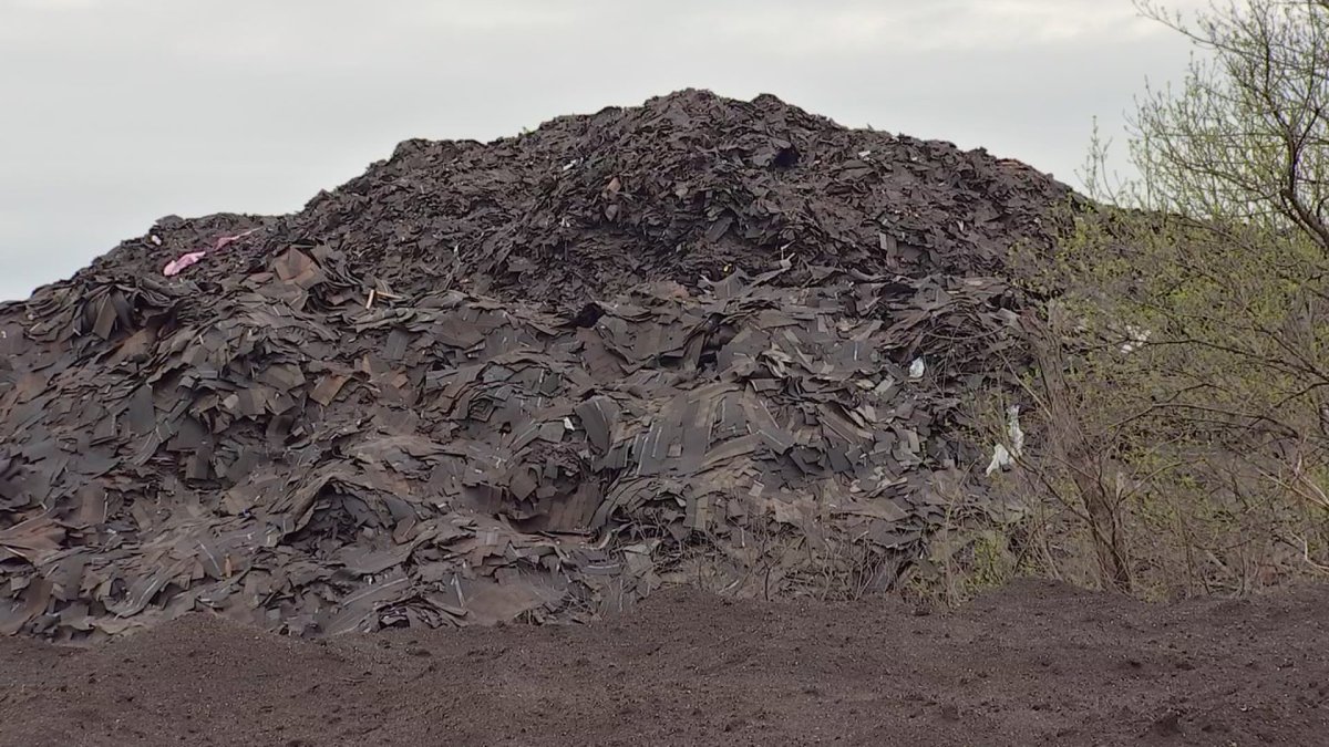 Dallas Residents ‘Stand With Marsha’ to Move Shingle Mountain – NBC 5 ...
