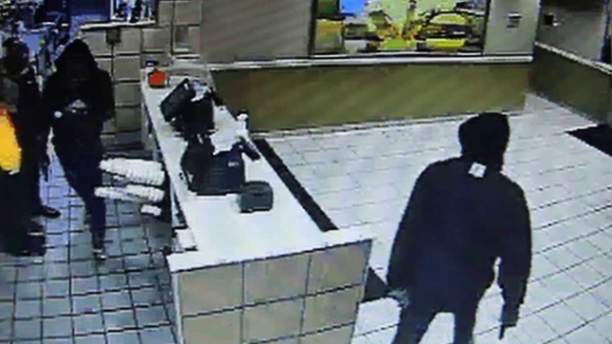 Whataburger Employee Says She Was Fired Hours After Robbery – NBC 5 ...