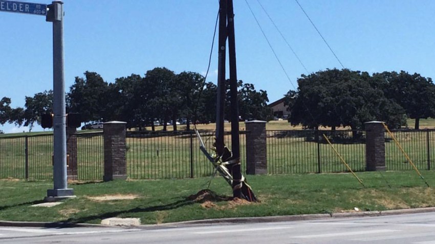 Damaged Utility Pole Still Standing in Arlington – NBC 5 Dallas-Fort Worth
