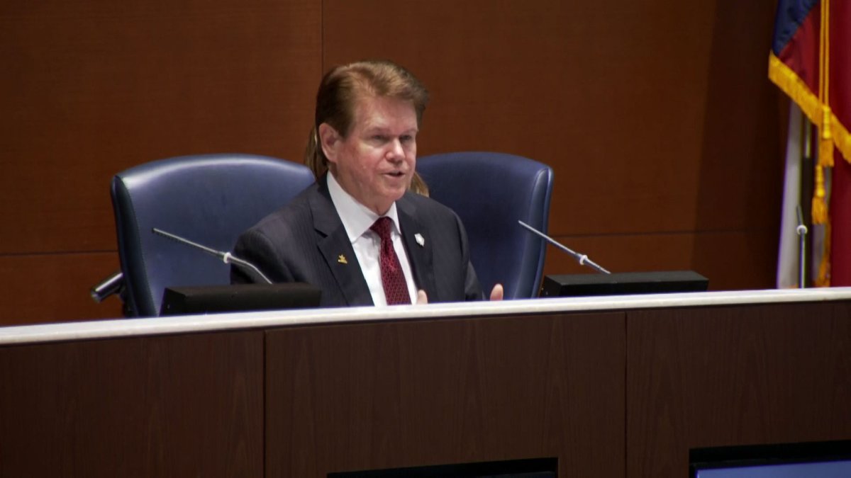 Arlington Mayor, City Council Approve Stricter Restrictions After COVID ...