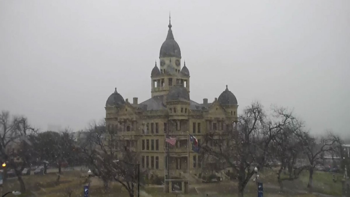 Snow Falls in Denton; Light Snow Possible Wednesday Night – NBC 5 ...