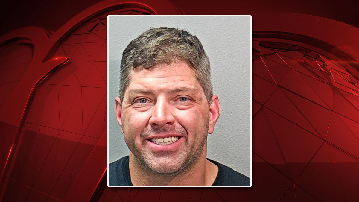 Arrested Dallas Officer Went Into Ex-Wife’s Home Without Permission ...