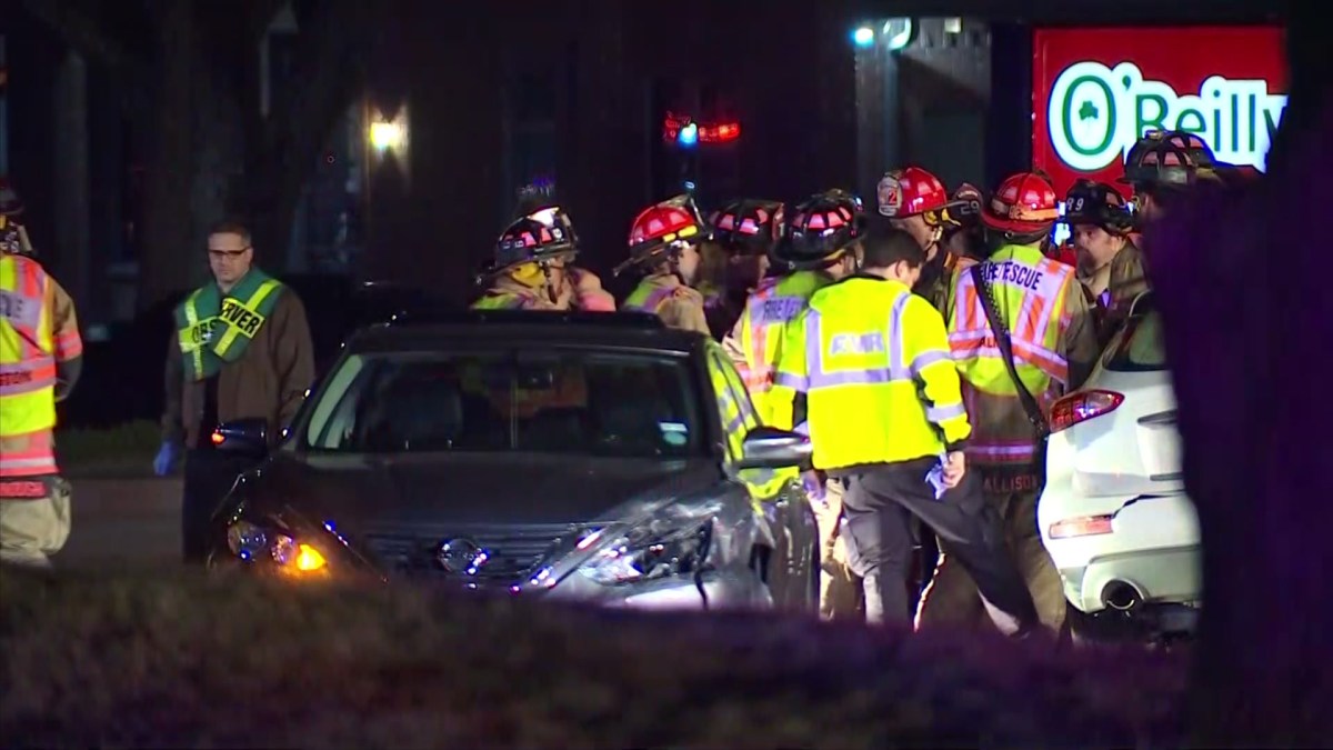 Pregnant Woman Among 2 Dead, 3 Injured in Arlington Wrong-Way Crash ...
