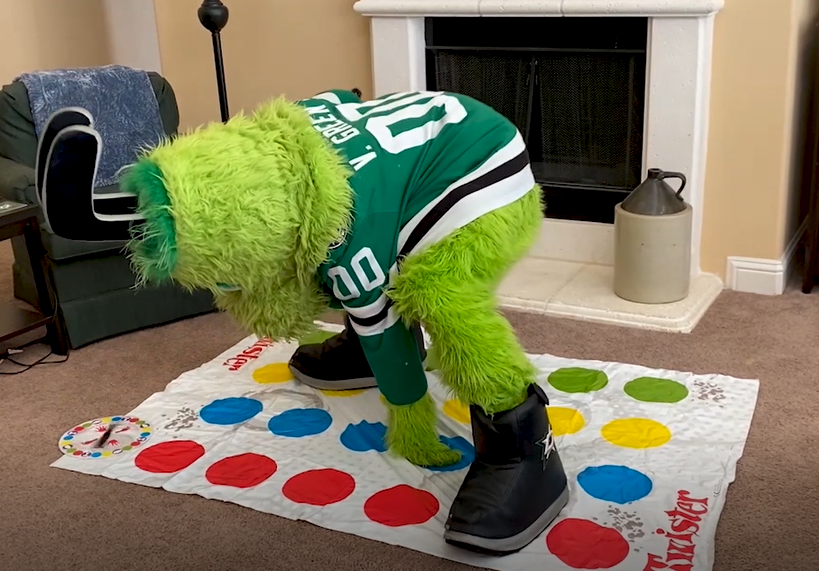 Dallas Stars Mascot Has Been Busy During Stay At Home Order Nbc 5 Dallas Fort Worth