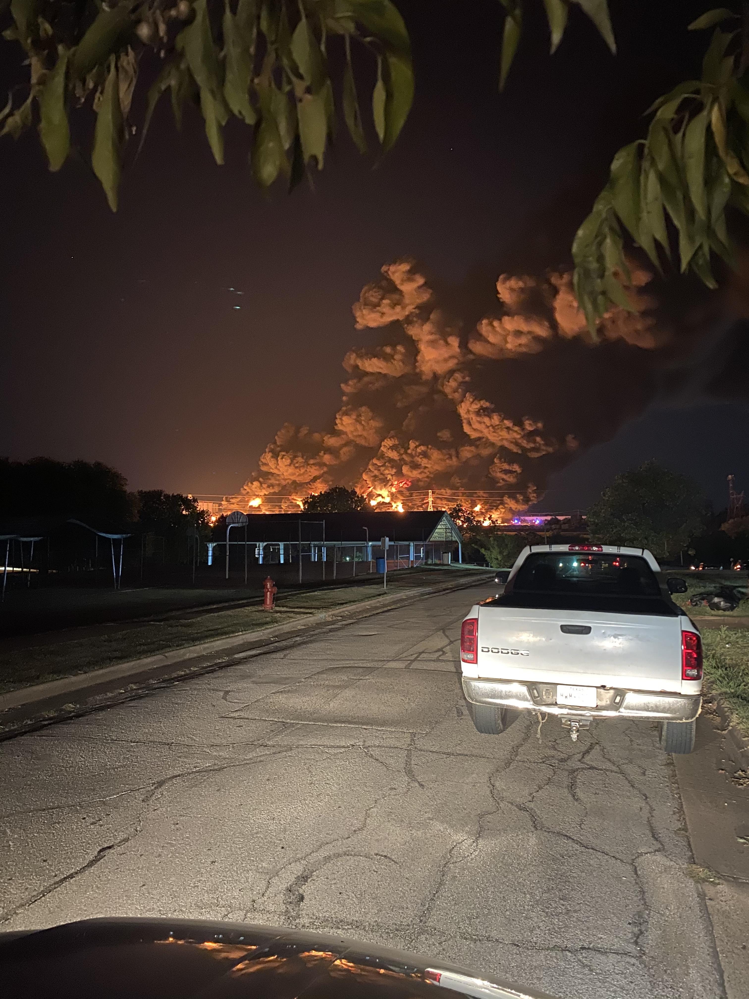 Your Photos: Massive Fire at Grand Prairie Plastics Plant – NBC 5 ...