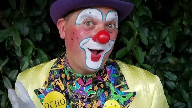 Shriner Clown, Who Spreads Smiles in Hospitals, Keeping His Smile ...