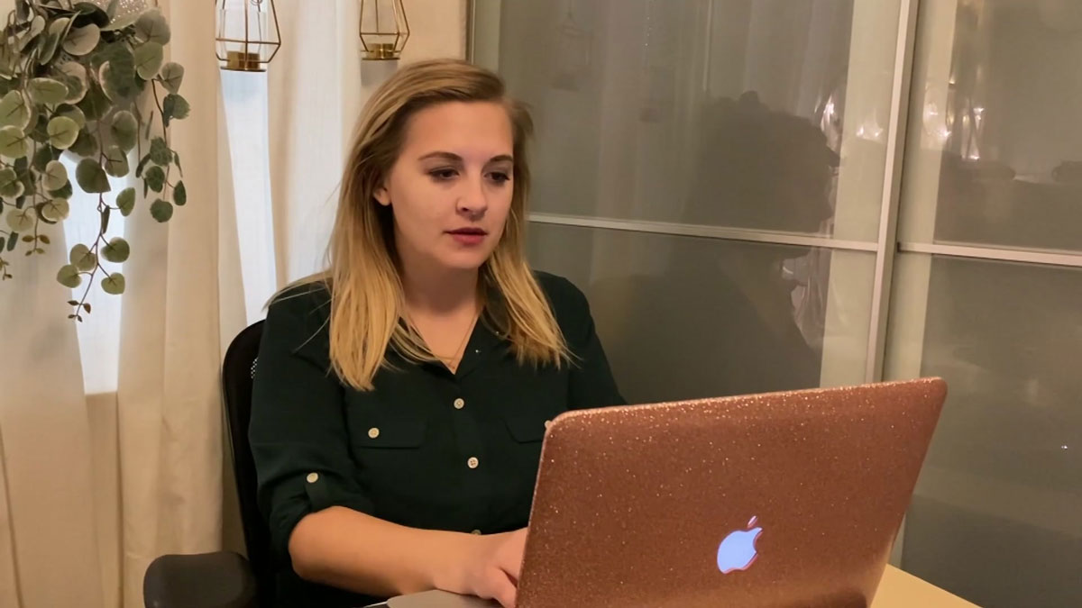 Teacher Resigns After District Won’t Allow Her to Teach Remotely During ...