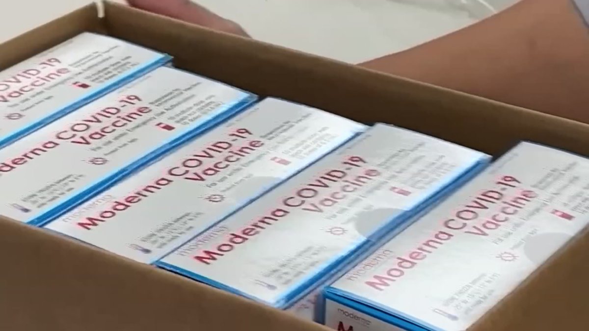 Clinics, Pharmacies Receive Doses of COVID-19 Vaccines – NBC 5 Dallas ...