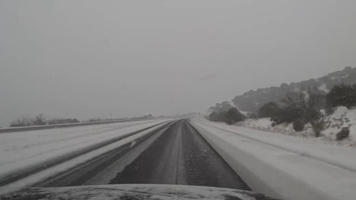 Snow Falls in West Texas; Travel Advisory Warns of 18 Inches of ...