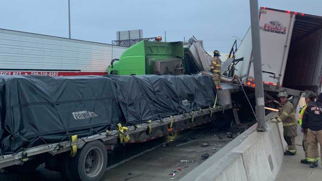 Fort Worth pileup: At least 6 killed in crash that involved over 130 ...
