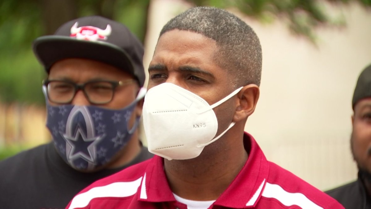 Former Dallas Officer Makes First Public Appearance After Murder ...