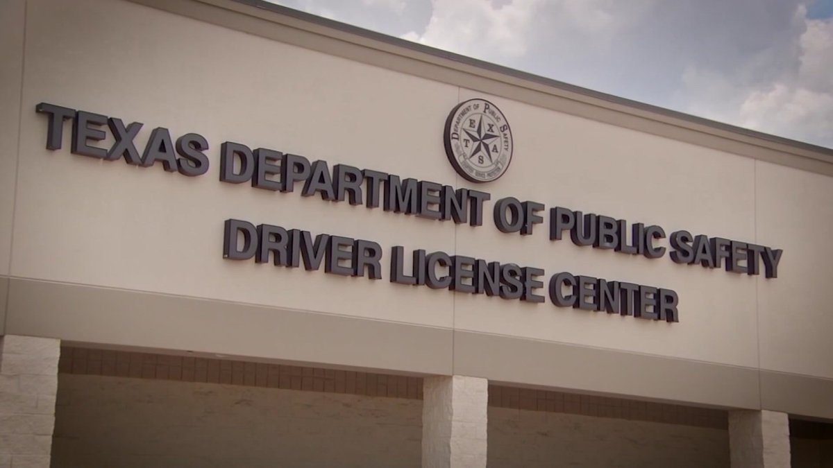 As a Drivers’ License Waiver Ends, North Texans Report Long Waits for ...