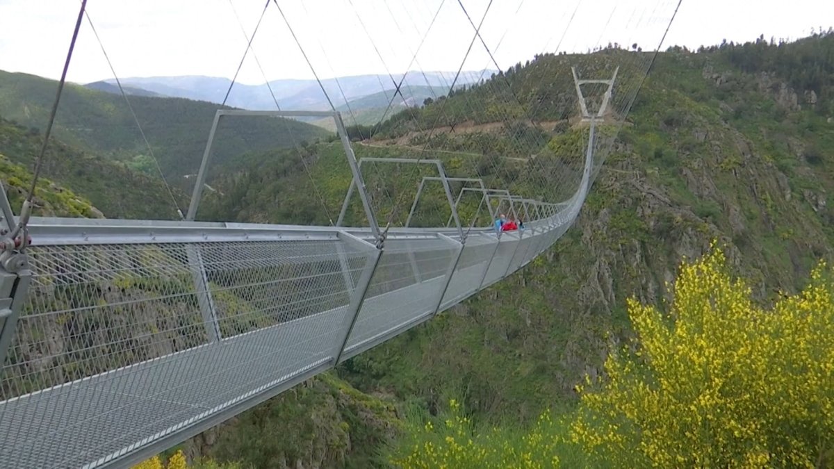 World’s Longest Pedestrian Suspension Bridge is Now Open – NBC 5 Dallas ...