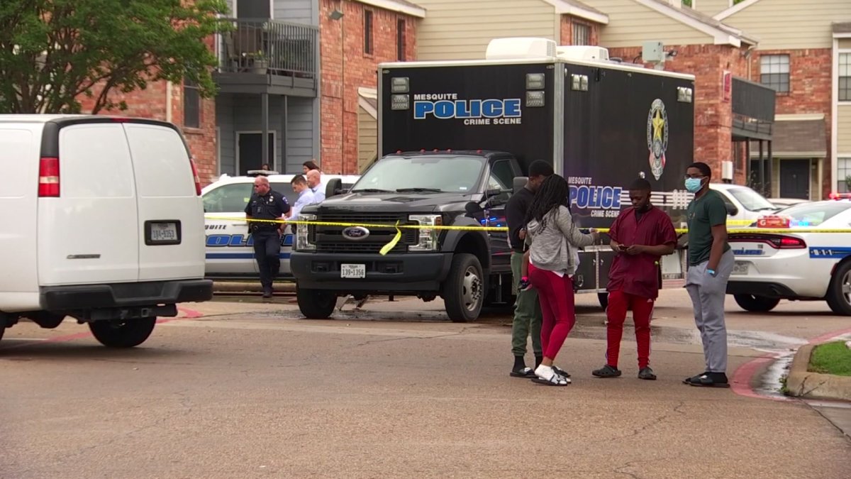 Officers Fatally Shoot Armed Man Implicated In Assault Police Nbc 5