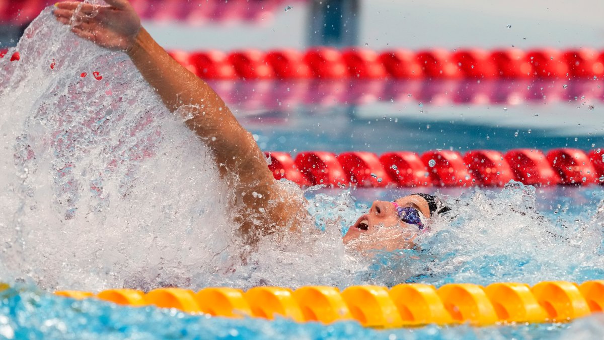 Regan Smith Sets Olympic Record in 100m Backstroke in Semifinal – NBC 5 ...