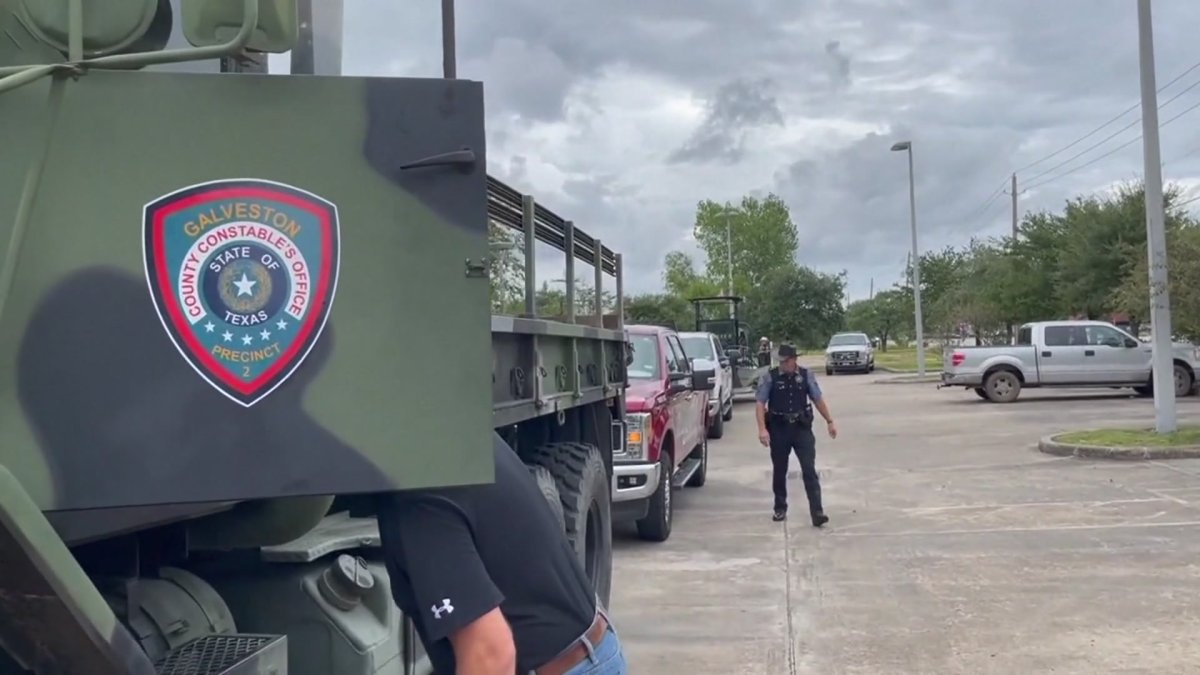 Texas Coast Prepares for Heavy Rain, Flooding From Hurricane Nicholas ...
