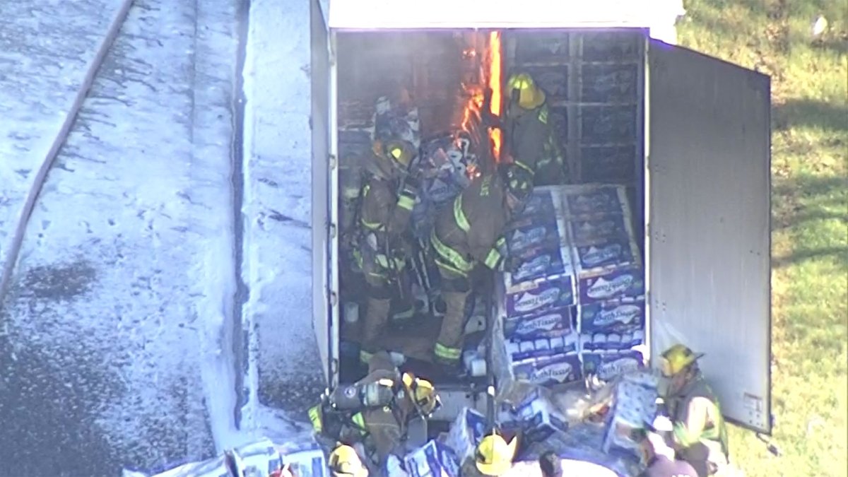 I-30 Closed at Fitzhugh Due to Big-Rig Fire – NBC 5 Dallas-Fort Worth