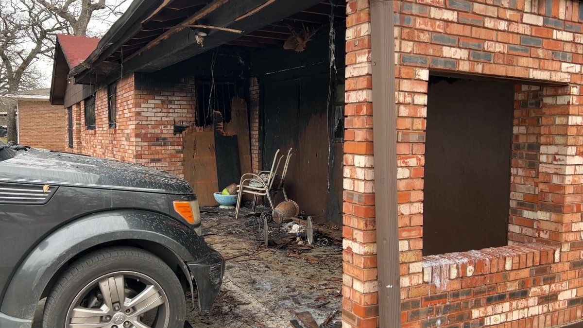 Texas Firefighters Rescue 7 Trapped in Burning Home – NBC 5 Dallas-Fort ...