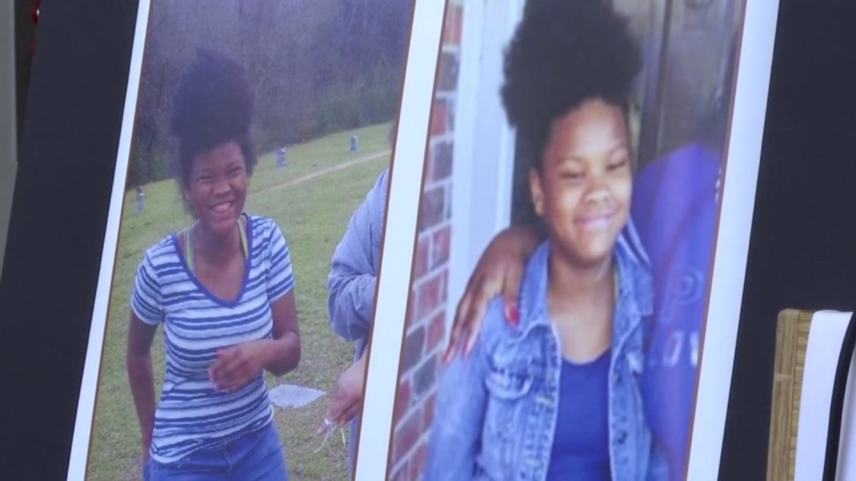 Jurors Shown Detailed Cell Phone Evidence Prosecutors Say Links Suspect ...