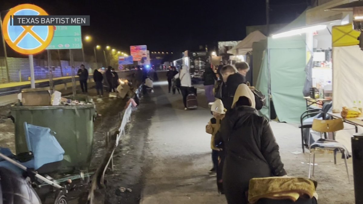 Texas Baptist Men Volunteers Help Ukrainian Refugees – NBC 5 Dallas ...