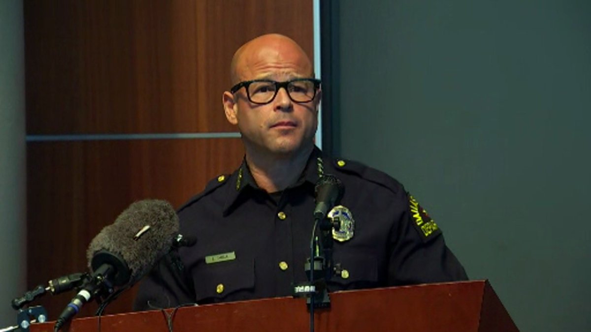Dallas Police Chief Garcia Holds Community Meeting to Address Police ...