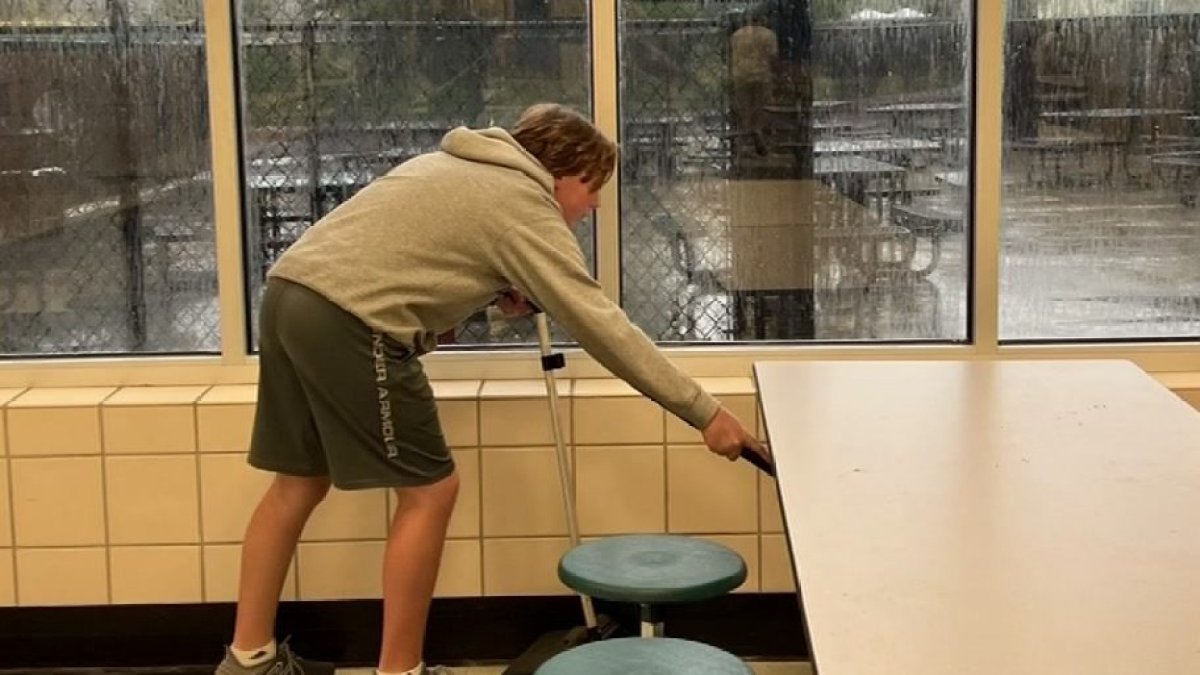 Prosper Middle School Students Clean Up Lunch for Other Kids – NBC 5 ...