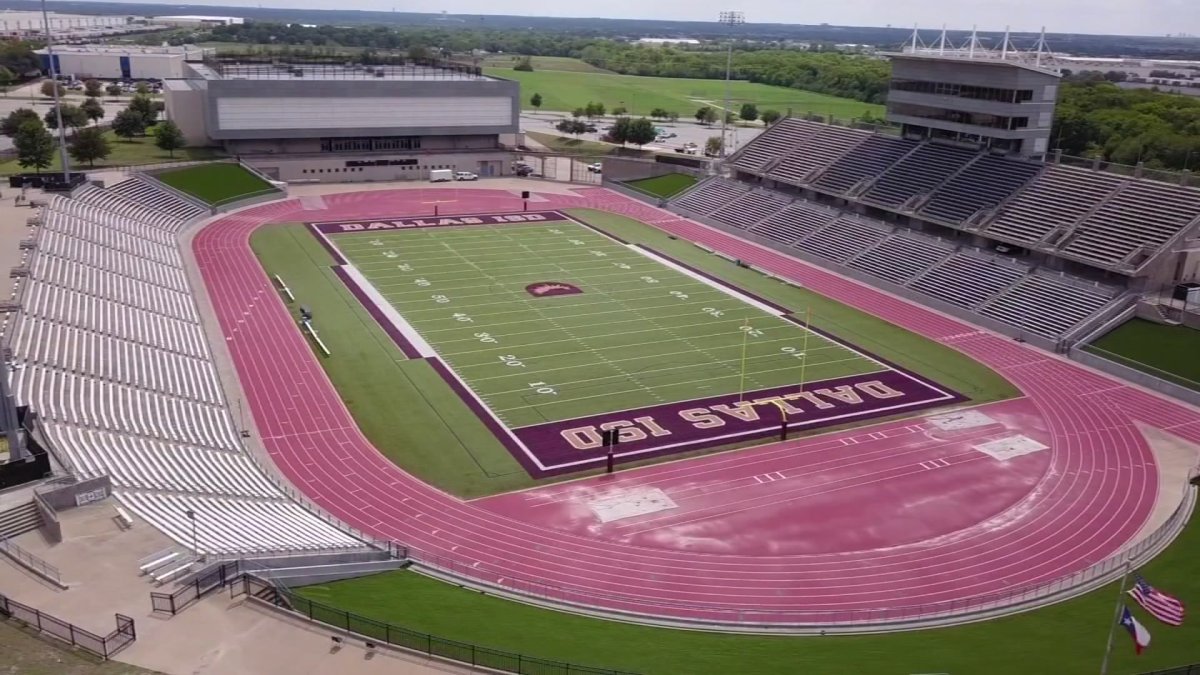 Rival Oak Cliff Schools Face Off in ‘Super Bowl’ – NBC 5 Dallas-Fort Worth