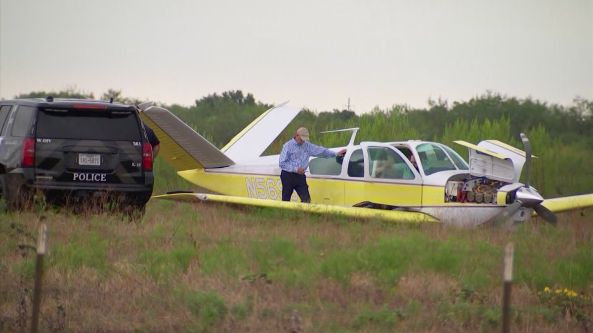 Small Plane Makes Emergency Landing in Fort Worth – NBC 5 Dallas-Fort Worth