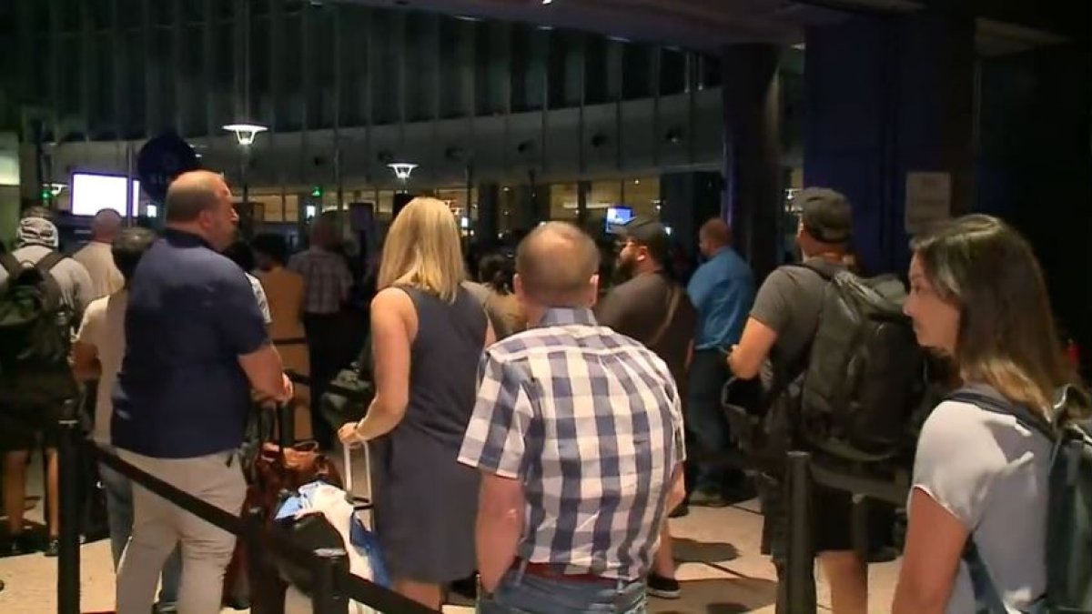 Power Outage Shuts Down Austin International Airport – NBC 5 Dallas ...
