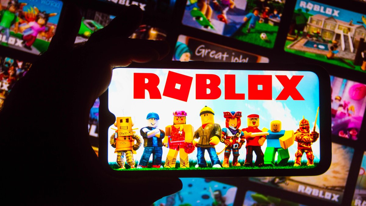 Millions flocking to grow virtual gardens in viral Roblox game – NBC 5 ...