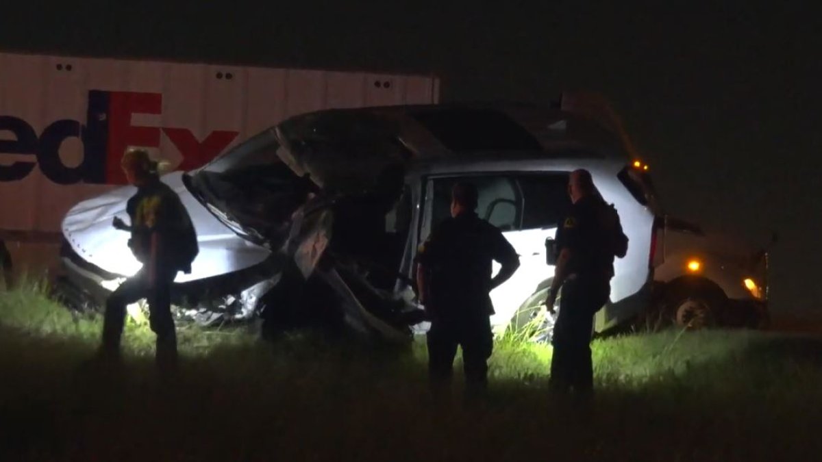 Dallas Police Officer Killed In Wrong Way Crash Nbc 5 Dallas Fort Worth