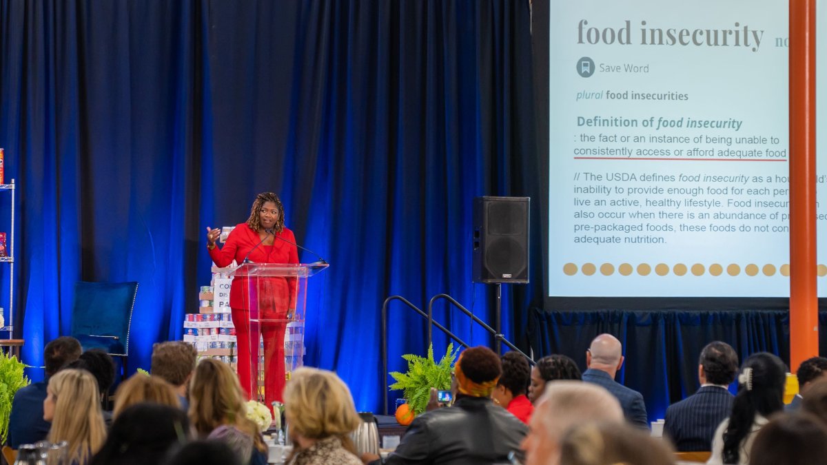 Dallas Food Pantry Hosts Banquet for Families in Need – NBC 5 Dallas ...