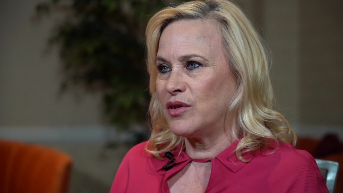 ‘Put Yourself First’ Patricia Arquette Stresses Early Breast Cancer ...