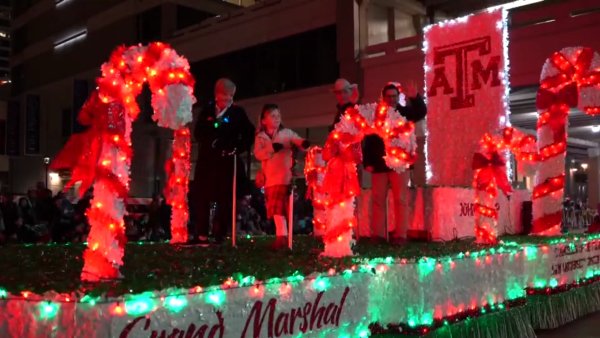 Fort Worth hosts Texas’ largest illuminated holiday parade Sunday – NBC ...