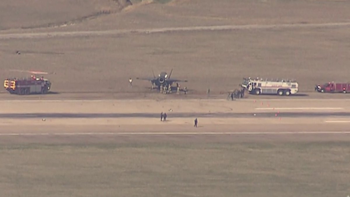 Pilot Ejects, F-35 Off Runway at NAS JRB – NBC 5 Dallas-Fort Worth