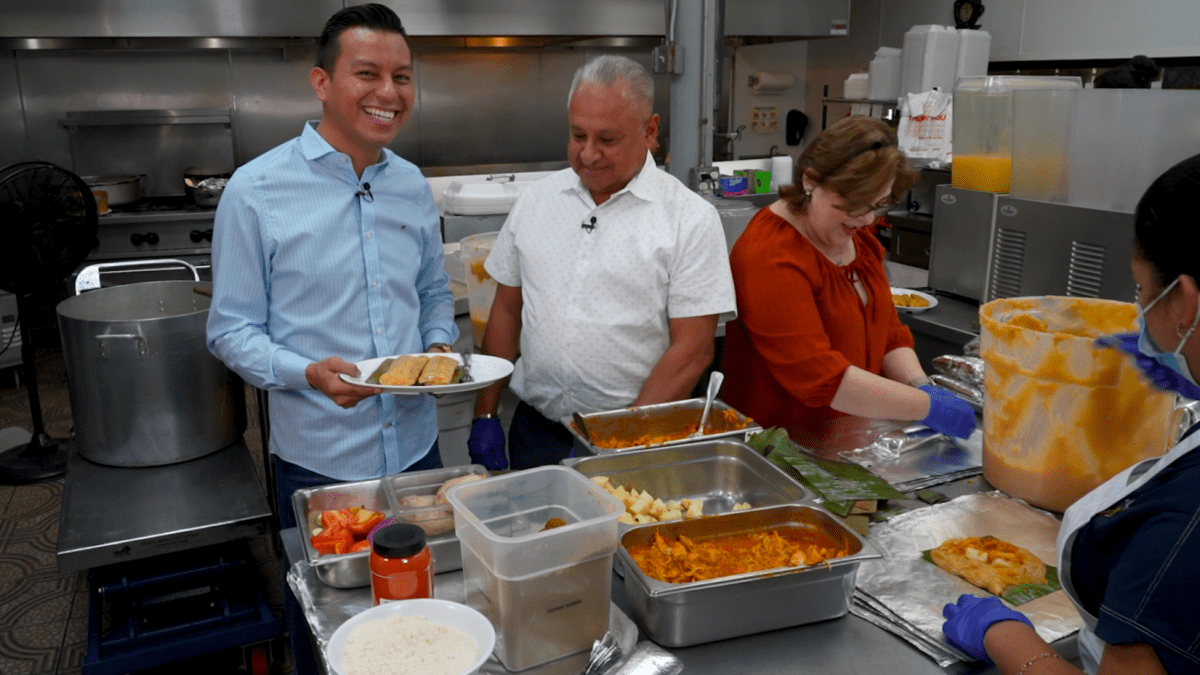 How To Make Chicken Salvadoran Tamales – NBC 5 Dallas-Fort Worth