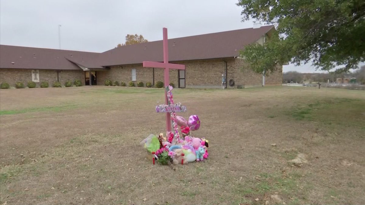 Growing Memorial in Paradise For Athena Strand – NBC 5 Dallas-Fort Worth
