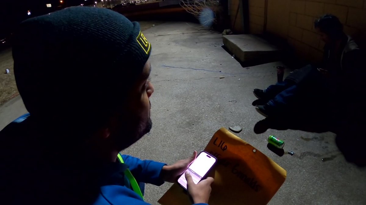 Effort to Count the Homeless Population in North Texas – NBC 5 Dallas ...