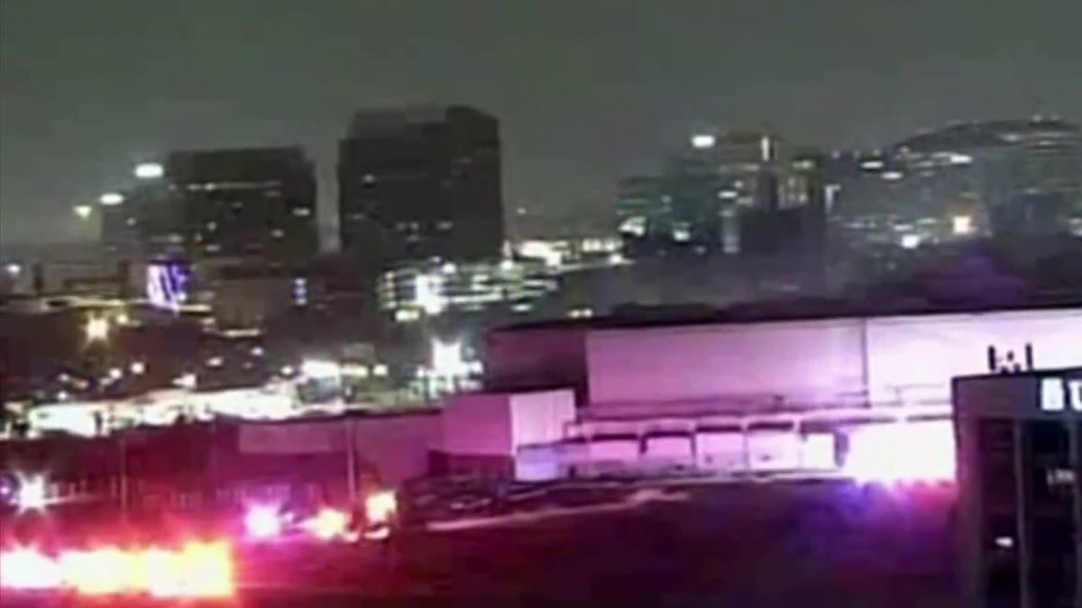 Dallas Fire-Rescue Responds to Fire at Old Valley View Mall in Dallas ...